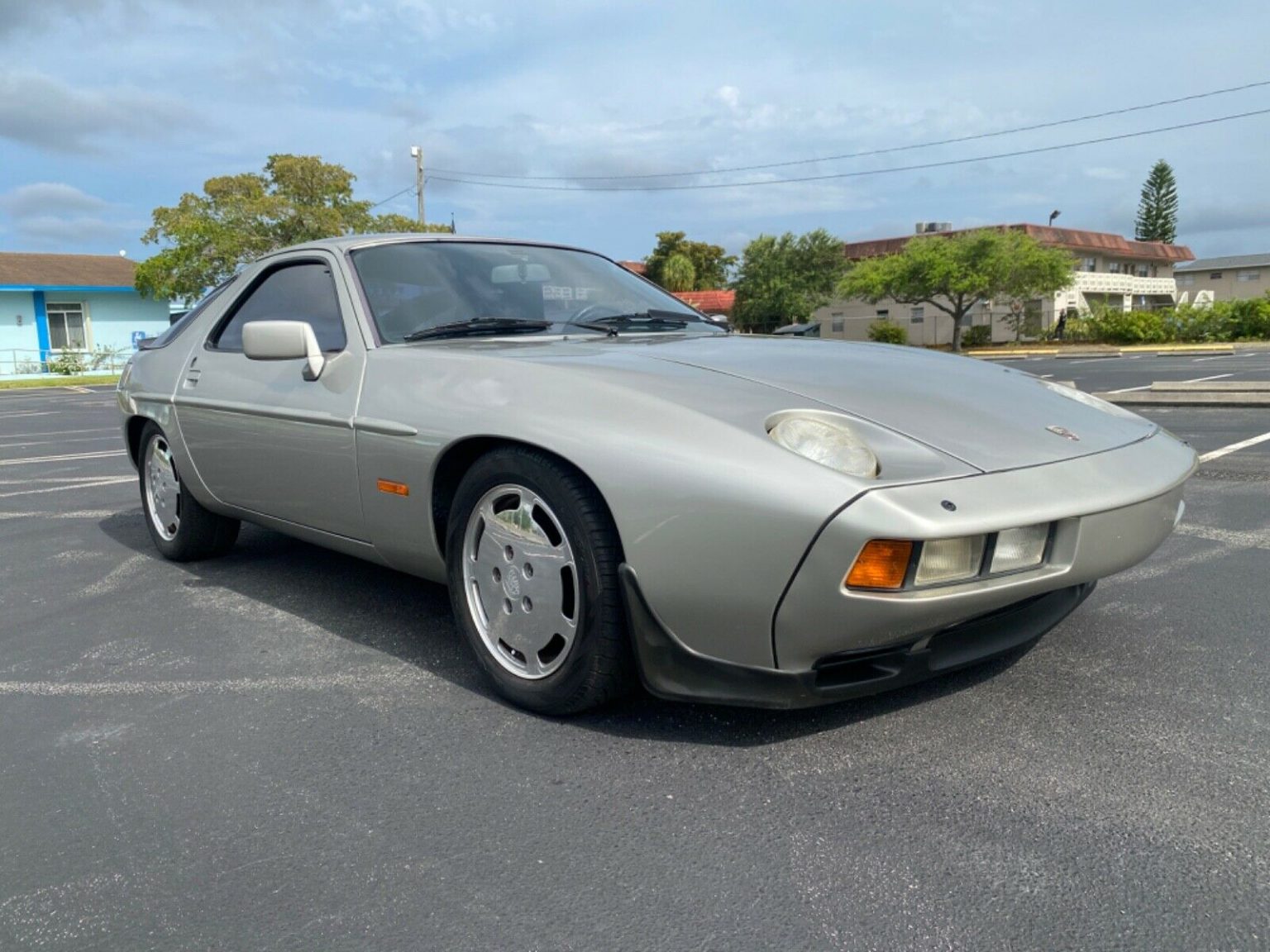 Euro 1981 Porsche 928 | German Cars For Sale Blog